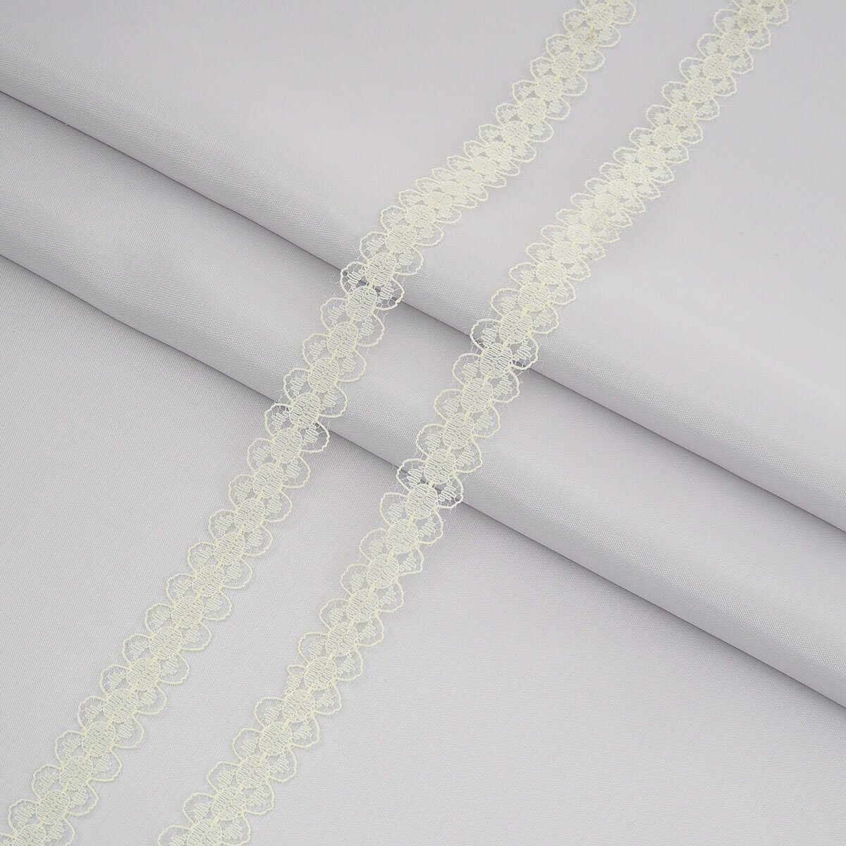 26787 Кружево капрон 140, 1,4см уп. 30м, 100% п/э, цв. молочный, 30 м