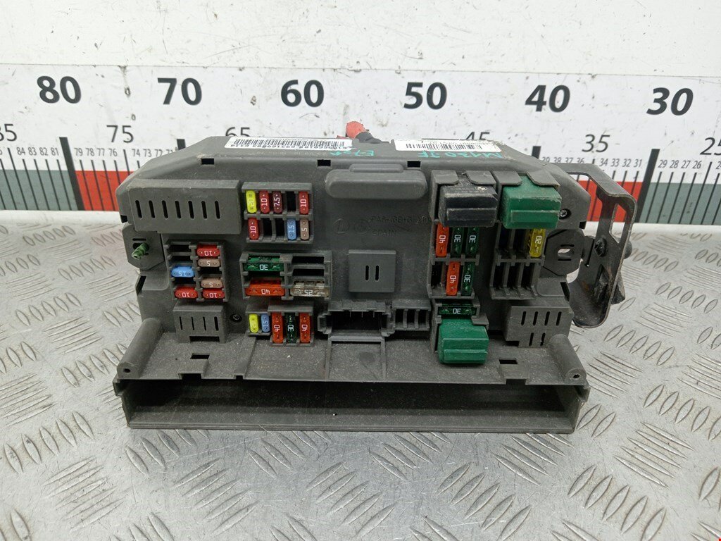 Блок предохранителей BMW X5 (E70) 61146931687 арт. 2265768