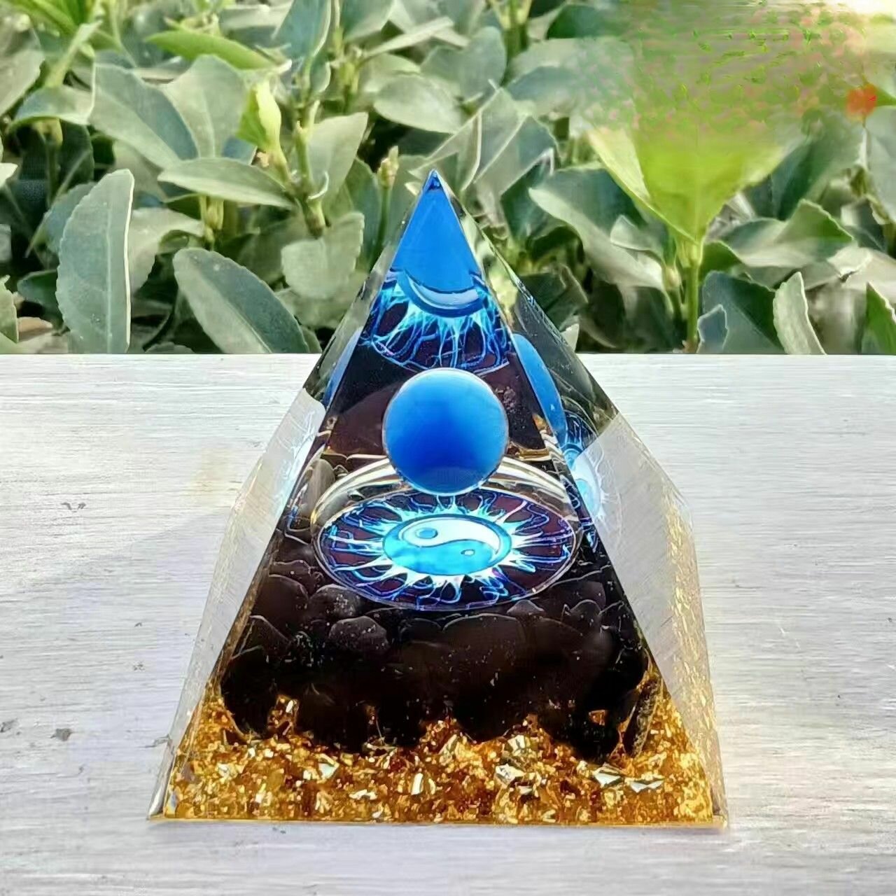 Оргонитовая пирамида для рабочего стола, 5 х 5 см, кристаллический камень-аккумулятор энергии оргона, декор для дома