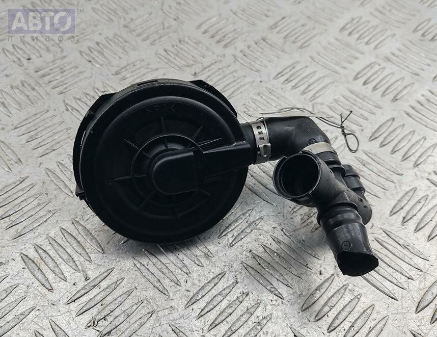 Маслоотделитель (сапун) Volkswagen Passat B5+ (GP)