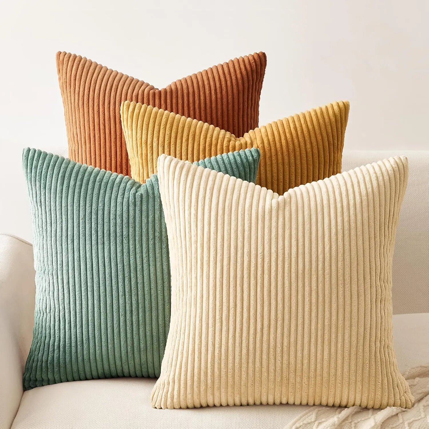 Наволочки FOLLATI, бархатные, набор из 4 штук Brown 4pcs