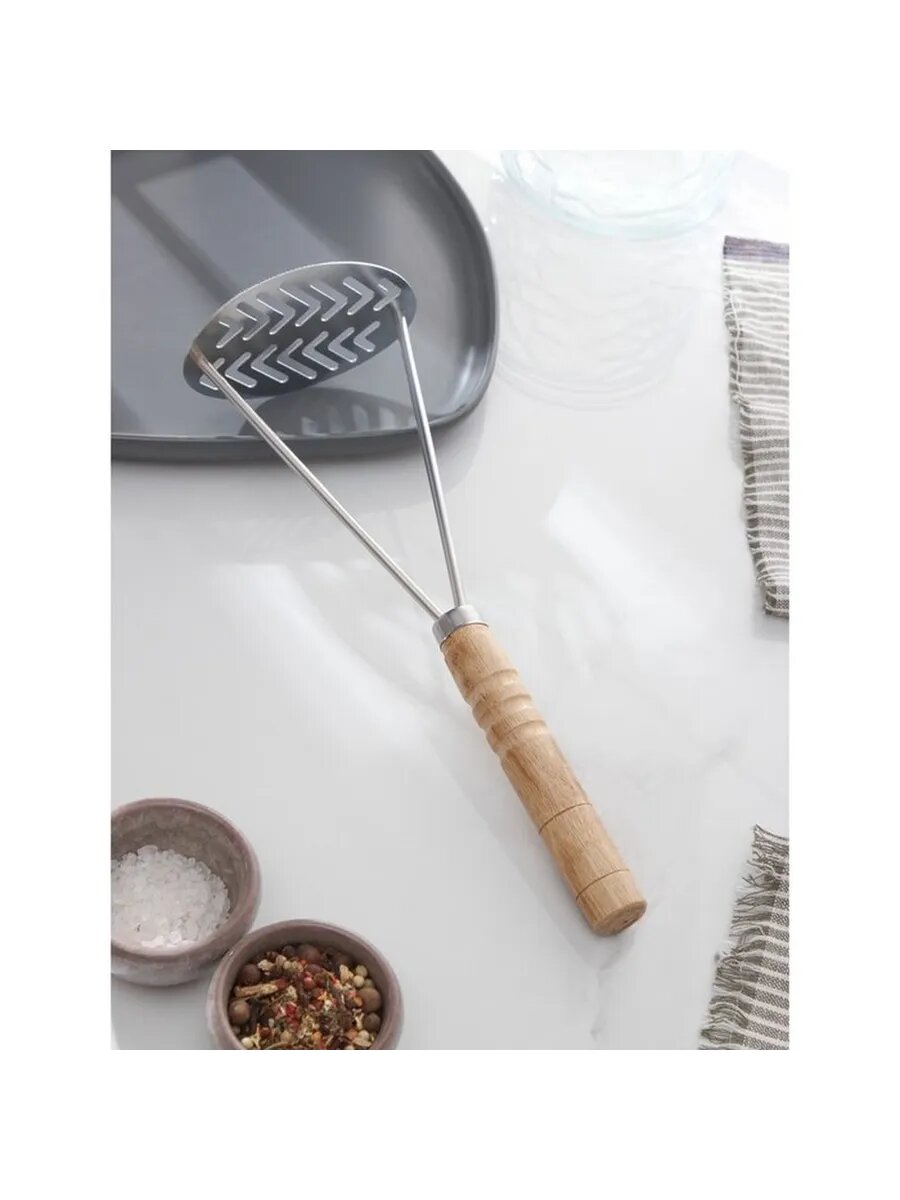 Универсальная толкушка из нержавеющей стали и дерева