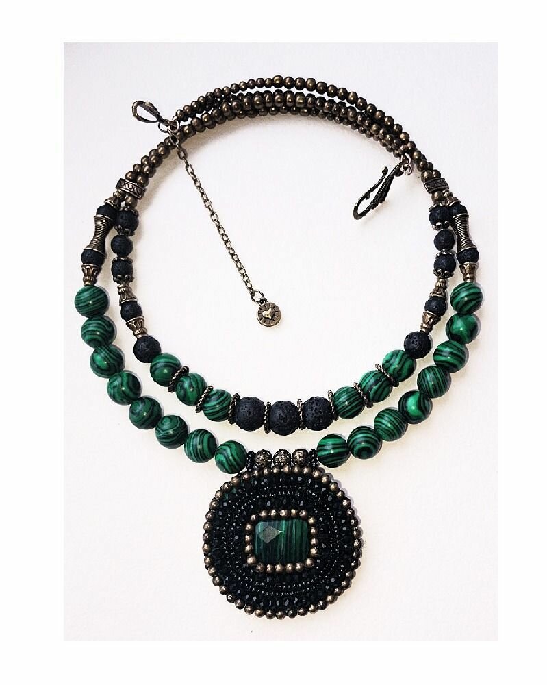 Колье, бисер