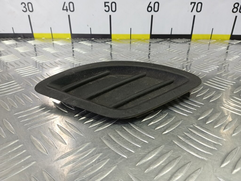 Накладка бампера переднего Б/У для Kia Ceed ED (2006—2010) 865641H010