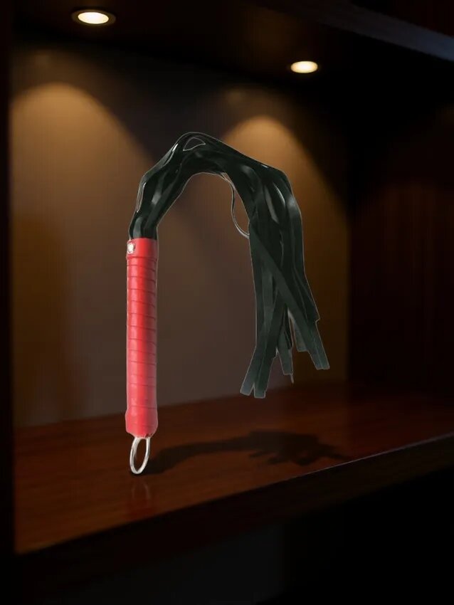 Notabu Плеть-флоггер с витой ручкой 49 см (MLF-90071), черный/красный