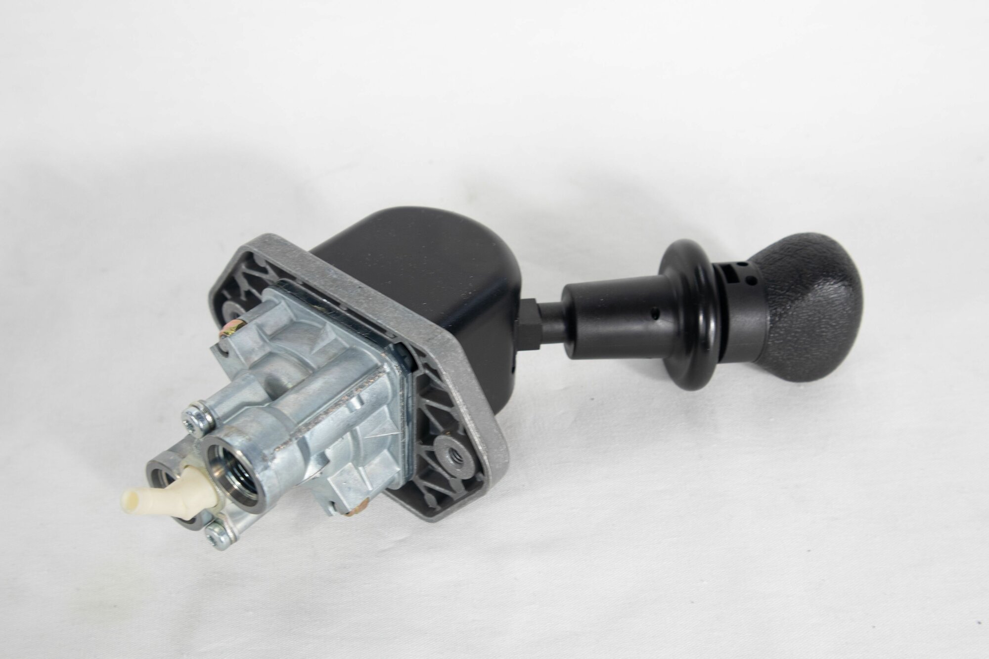 Кран ручного тормоза WABCO 9617230150