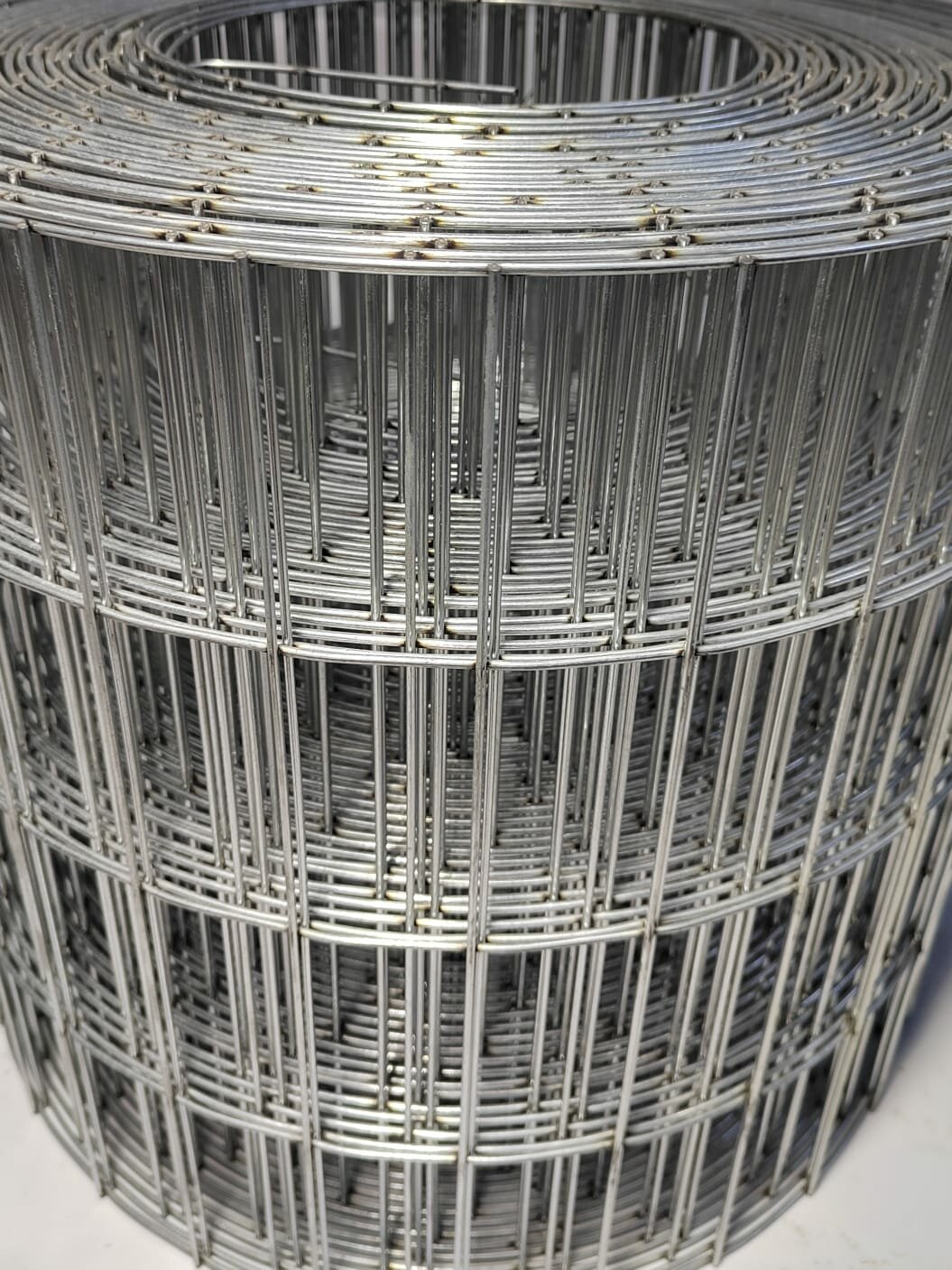 Сетка сварная, оцинкованная, 100x50x2.9 мм, рулон 0,4x20 м, ГОСТ, для ограждений и габионов