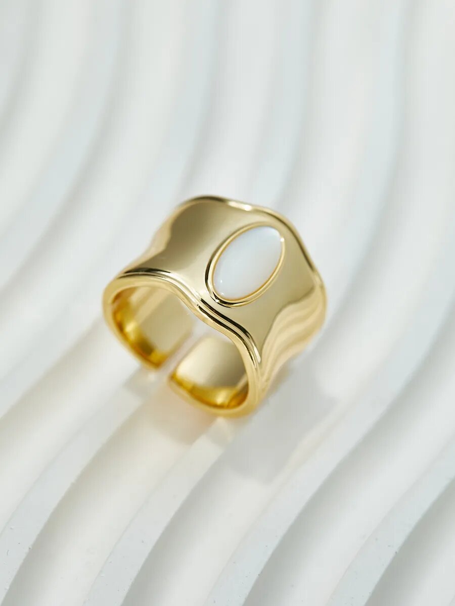 Кольцо, кристалл