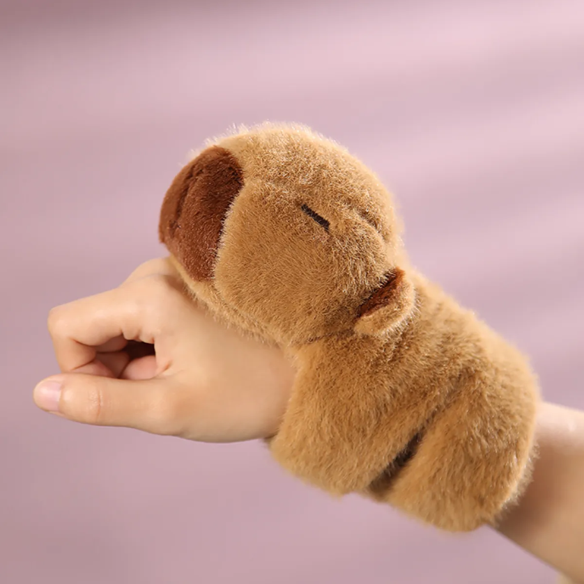 Мягкая игрушка Капибара- браслет, 10см