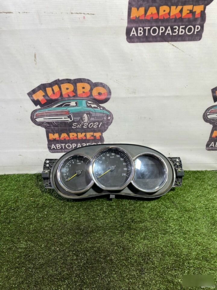 Панель приборов Renault Duster 2015-2021