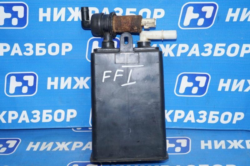 Абсорбер (фильтр угольный) Ford Focus 1 седан 2.0L SPLIT PORT 2002 (б/у)