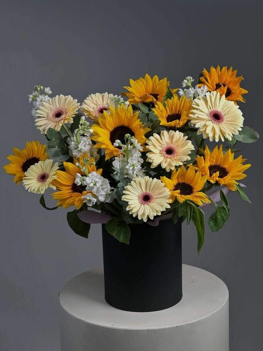 Коробка летних цветов