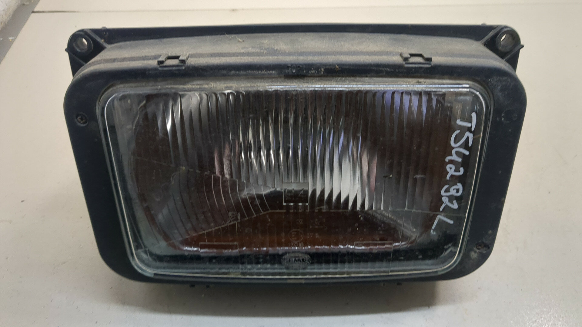 Фара (передняя) левая Man L2000 Б/У