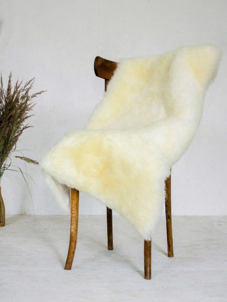 Шкура новозеландской овцы Shkura-Dekor молочная, премиум выделка