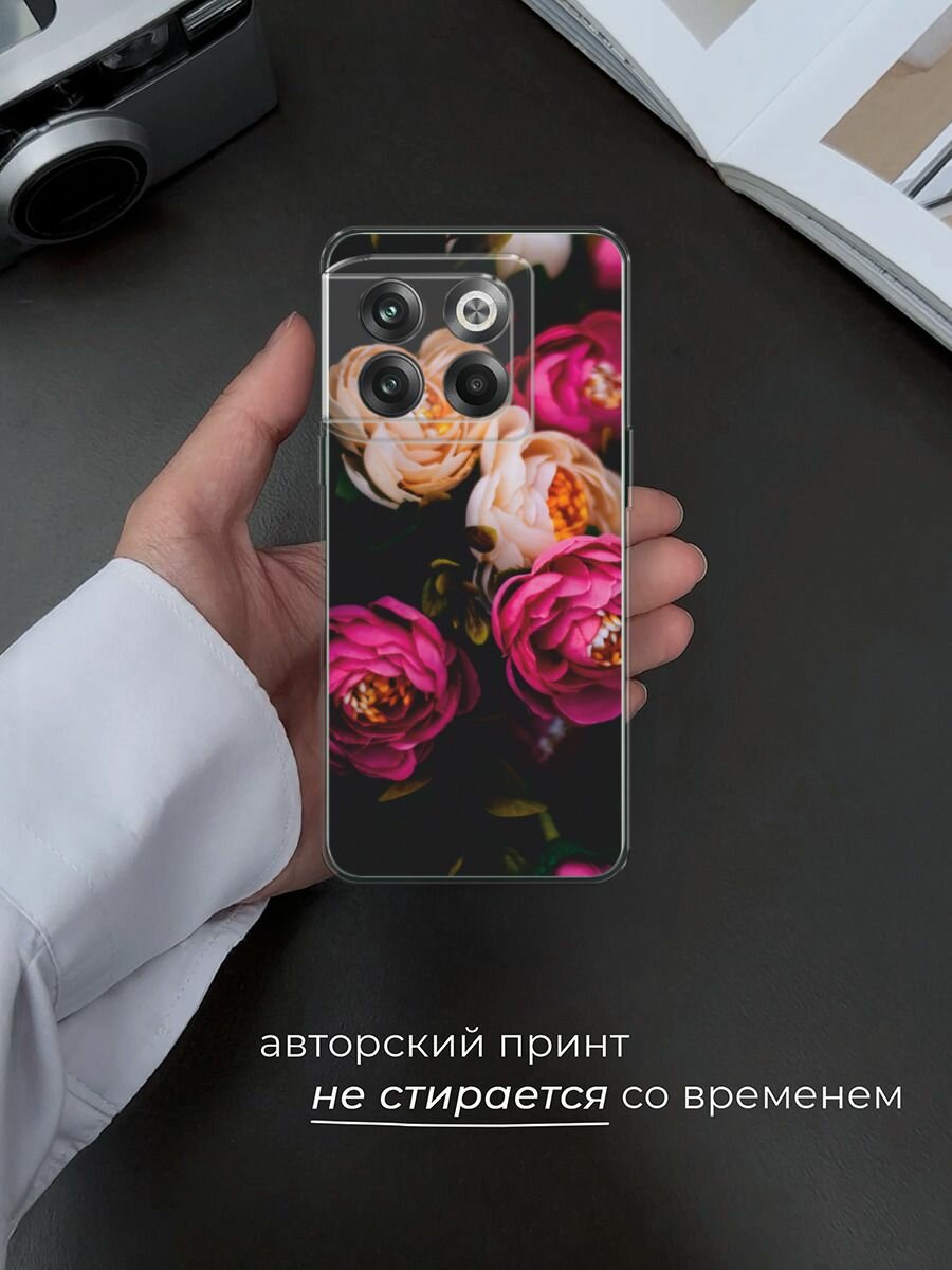 Чехол на OnePlus 10T / Ван плюс 10T с принтом "Розовые пионы на черном" — фото 1