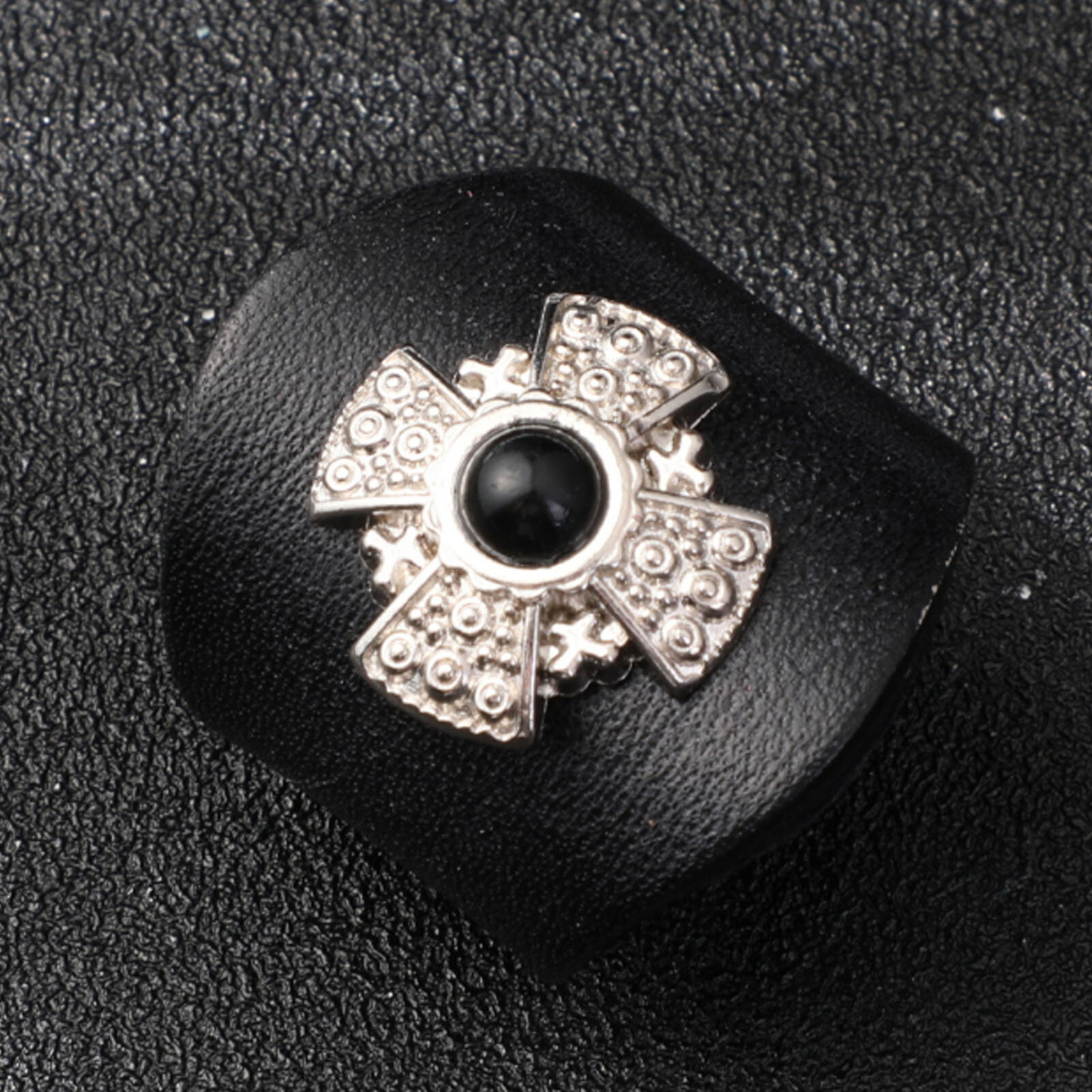 10 комплектов перекрестных винтовых пуговиц с цветными драгоценными камнями, декоративных заклепок, гвоздиков для кожаных седел, сумок для вина, черного цвета