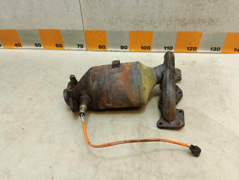 Б/У с катализатором Коллектор выпускной Renault Logan 2015 2, L8 464892 RENAULT арт. 208A03629R