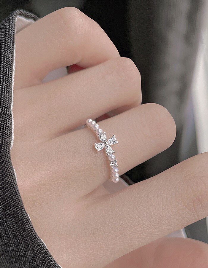 Кольцо помолвочное, циркон, жемчуг имитация