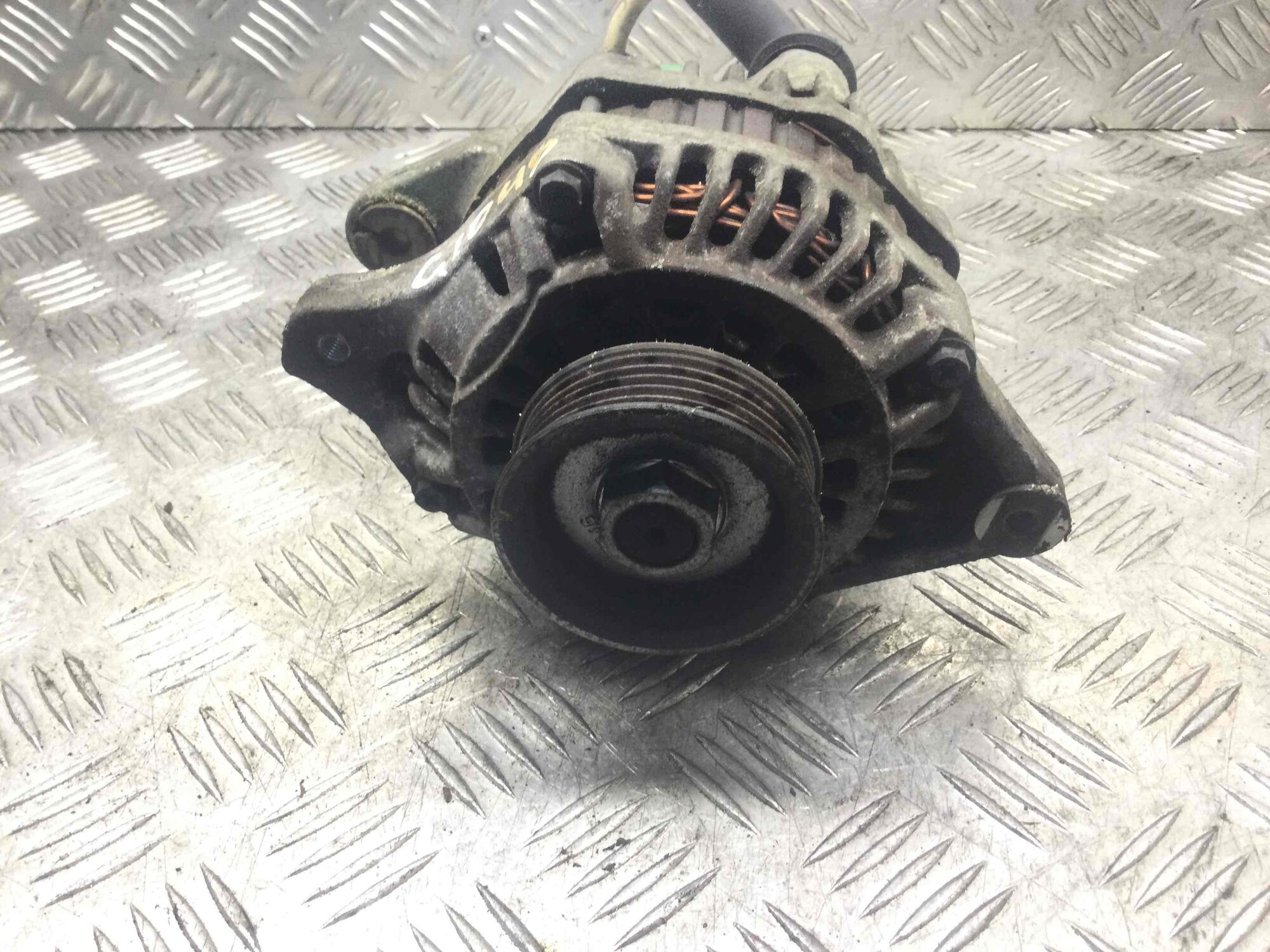 Б/У Генератор Honda Jazz 1 поколение [рестайлинг] (2004-2008) 2005 г.