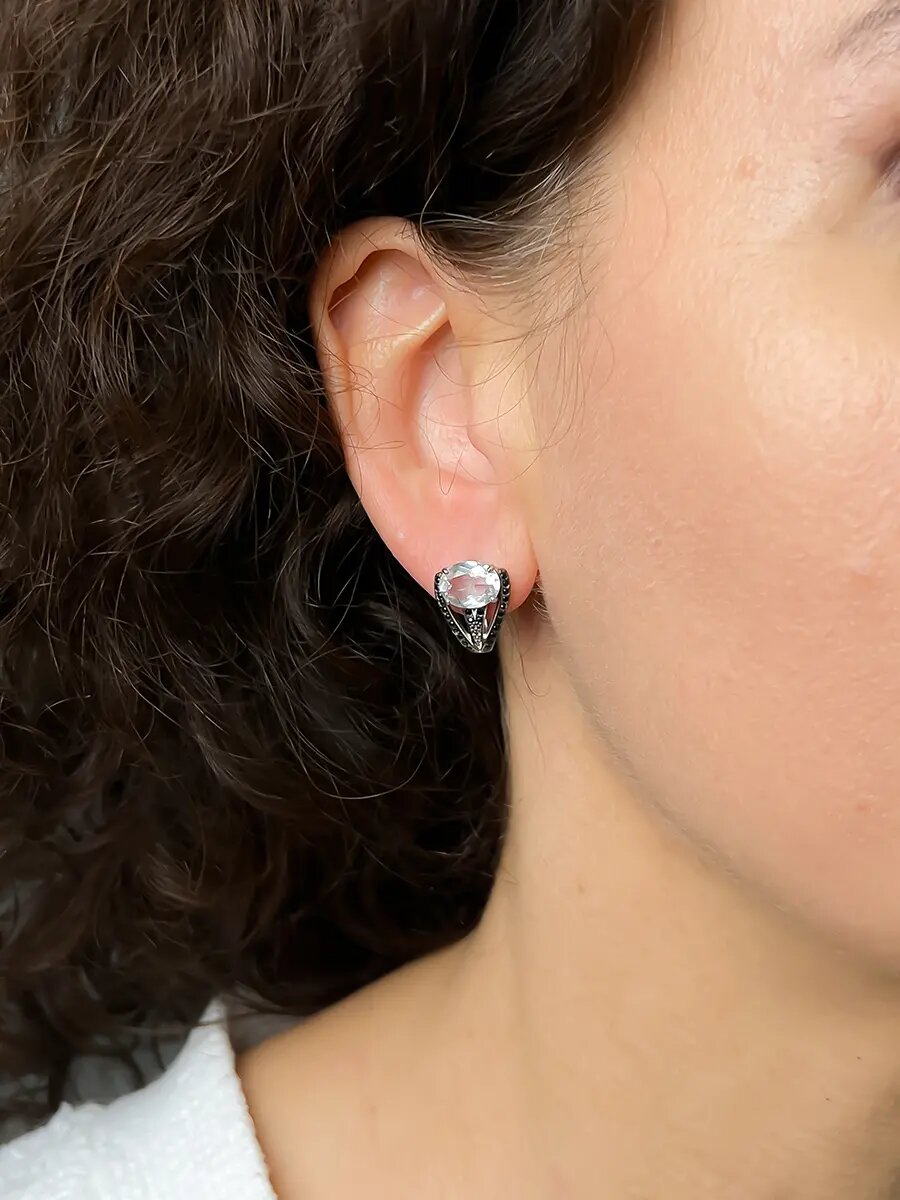 Серьги, серебро, 925 проба, родирование, чернение, горный хрусталь, шпинель