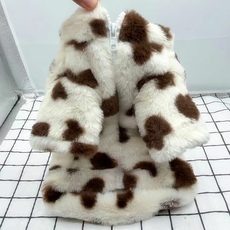 Плюшевое пальто с сердечком и застежкой-молнией для собак и кошек, Зимняя теплая одежда для домашних животных, подарок на День святого Валентина