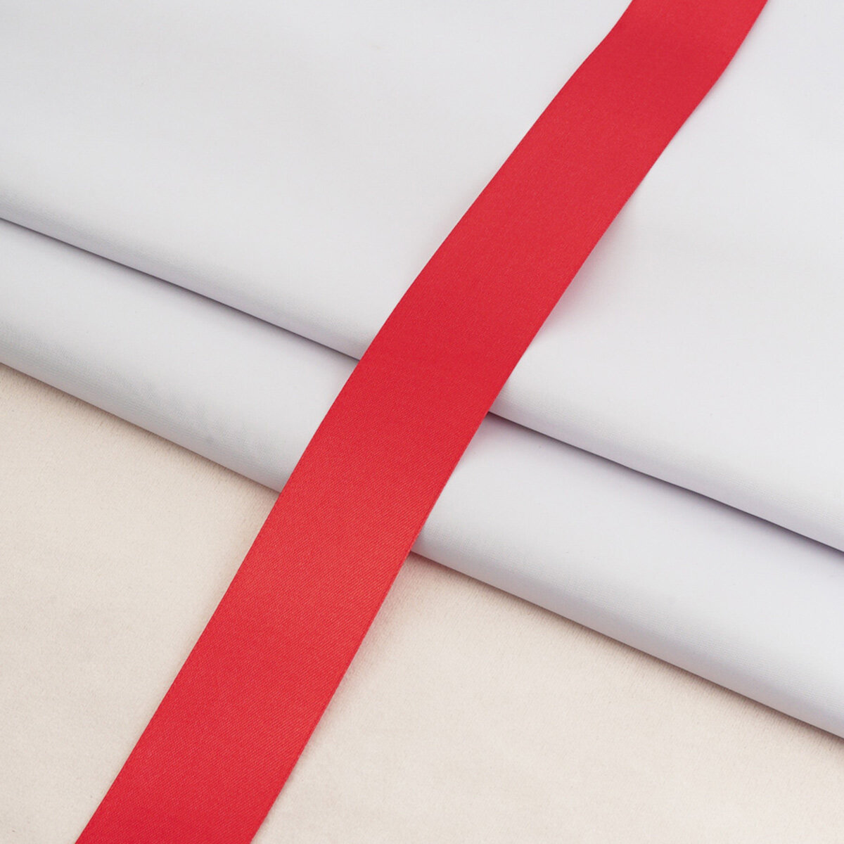 6102-0015 Лента атласная двусторонняя 38мм*22,86м (C1055 темно-красный), 22.86 м