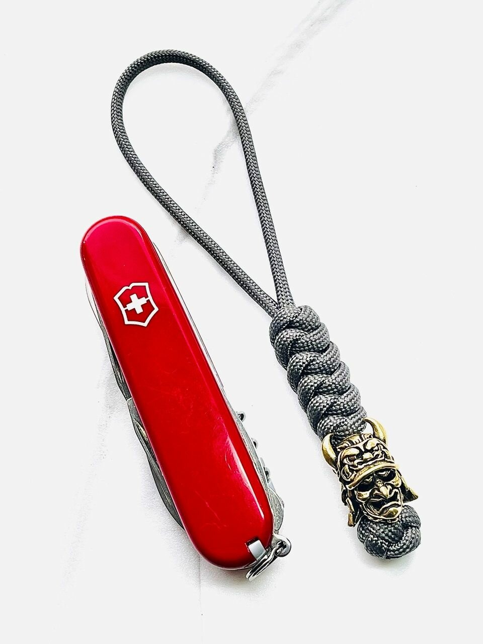 Темляк для ножа