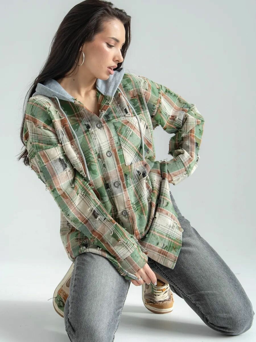 Рубашка в клетку с капюшоном теплая рваная варенка