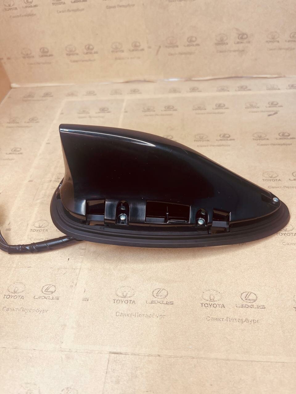 Антенна Плавник Nissan Qashqai J11 с гайкой