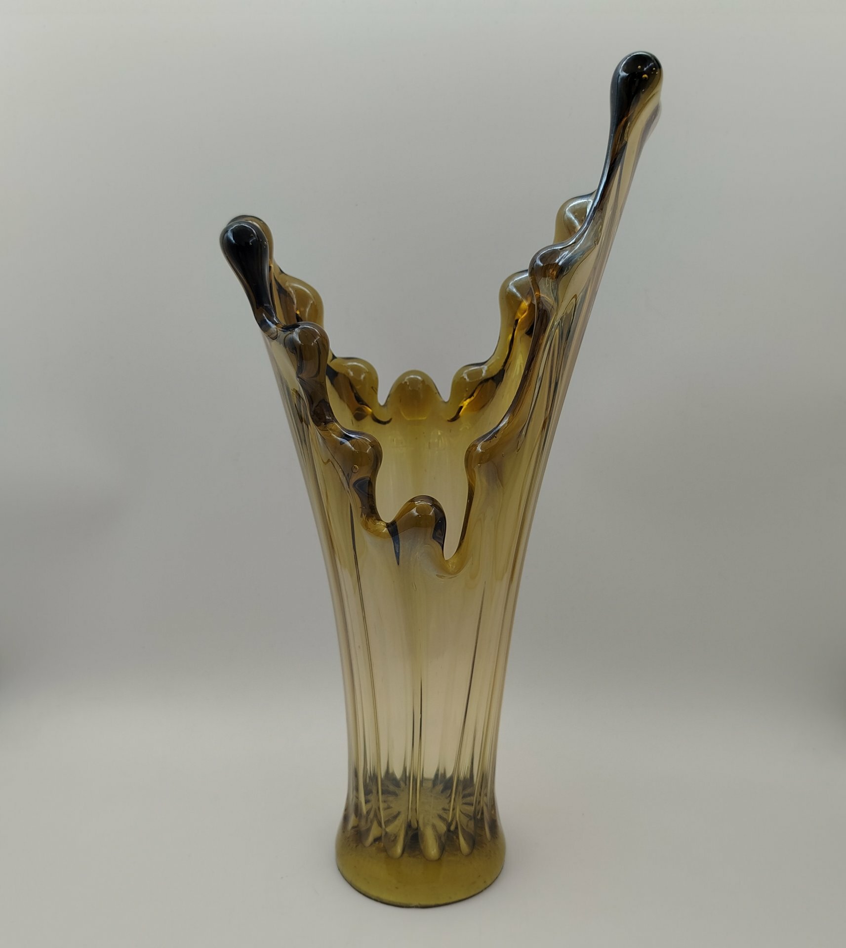 Ваза "Брызги шампанского", цветное стекло, гутная техника, СССР, 1980-1990 гг.
