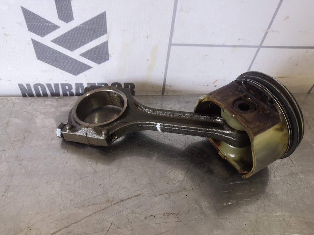 Поршень с шатуном Chevrolet Lacetti 04-13