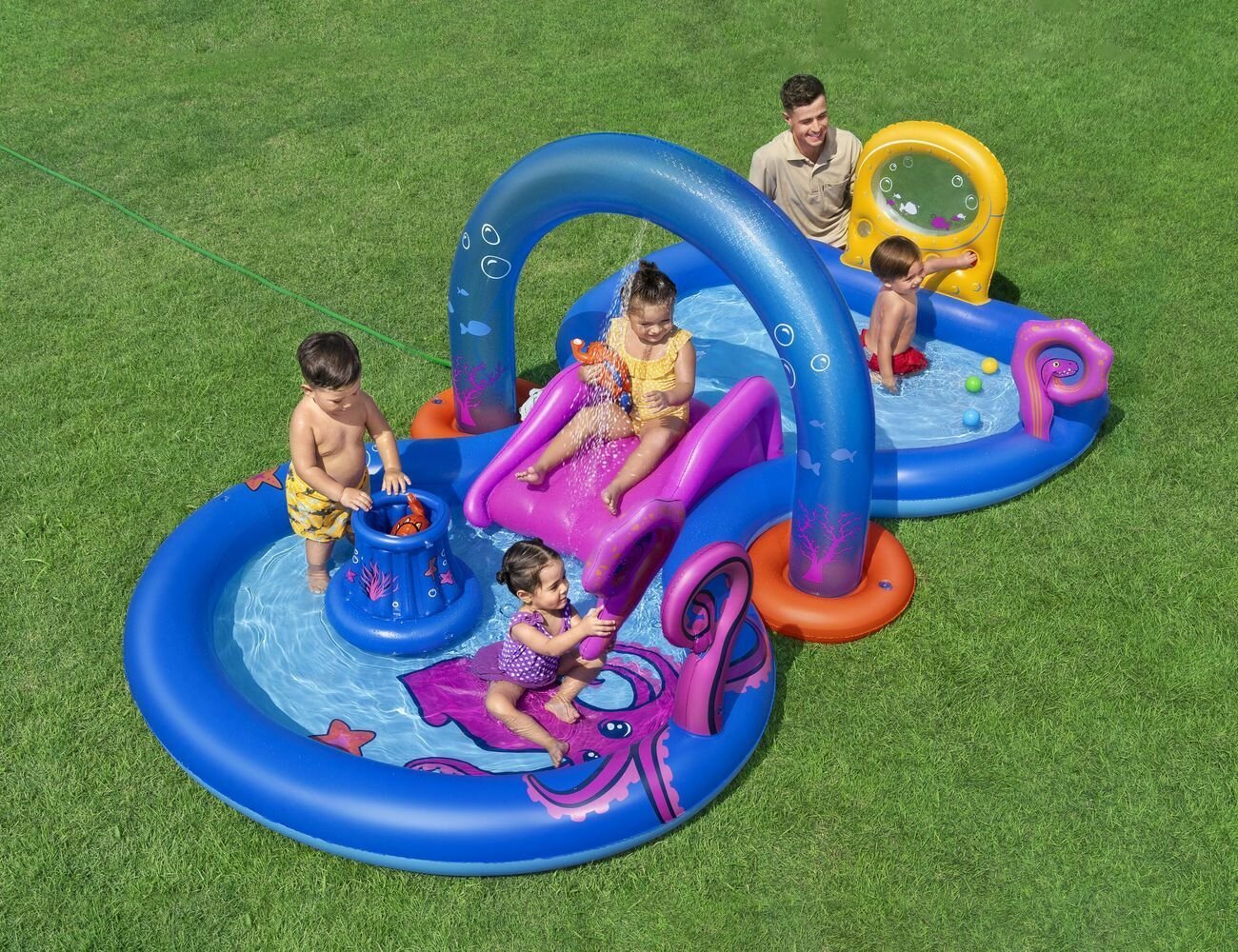 Надувной игровой центр Морская Одиссея с горкой и фонтанчиком, 330х188х117 см, от 2 лет, BestWay, 53167