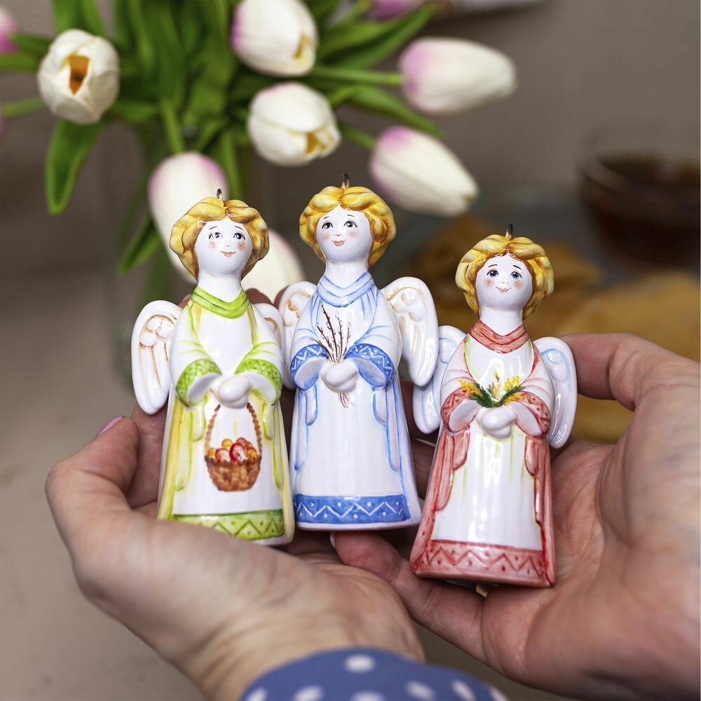 Елочная игрушка Ангел подвесной с корзинкой