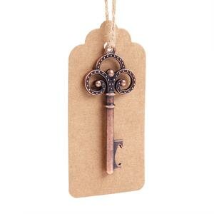 Бутылки Серебряные бутылки Вино Открытки с этикетками Ключевые формы Вечеринки Свадебные предложения Специальные мероприятия Пиво Бутылки Инструменты