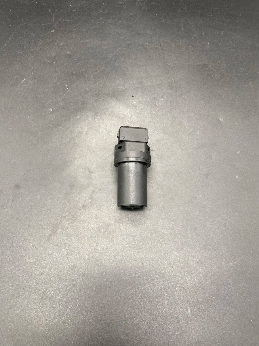 Датчик скорости Новое Cargoparts