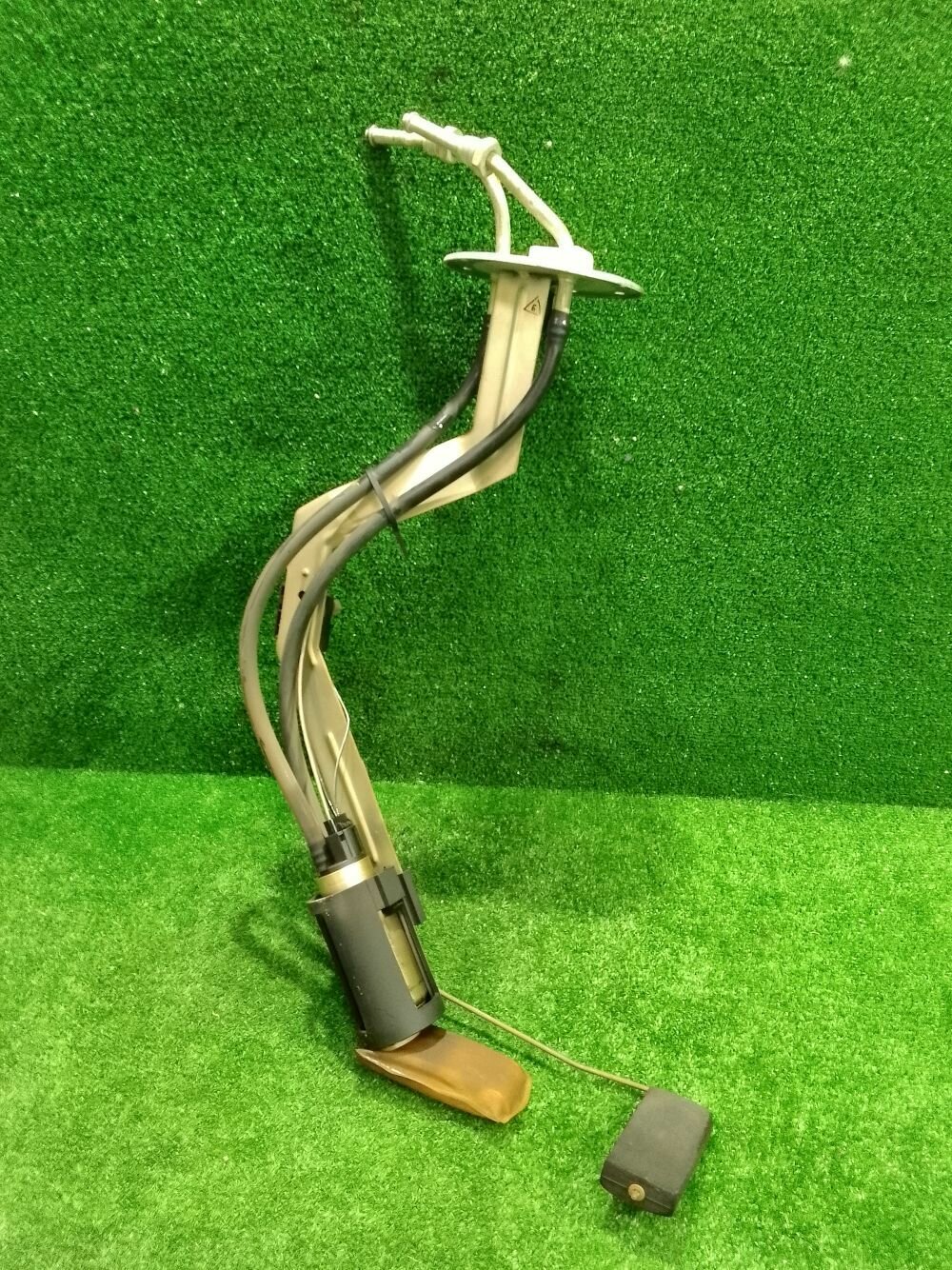 Насос топливный ВАЗ (LADA) 2107 I (1982 2012) Б/У с пробегом