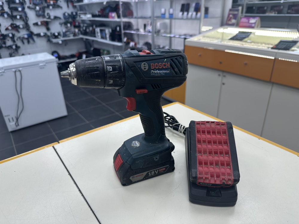 Ударная дрель-шуруповёрт BOSCH GSB 18-2-LI Plus 2.0Ah x2, б/у
