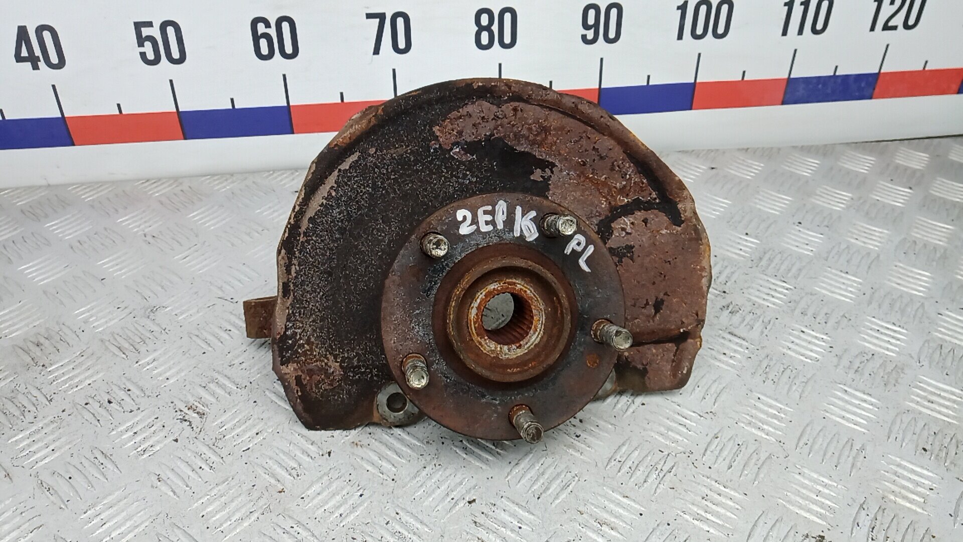 Ступица передняя левая MITSUBISHI OUTLANDER 2, Номер 3870A007, 3880A018