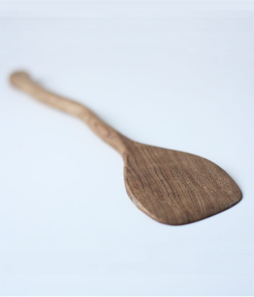 Большая деревянная кулинарная лопатка из дуба, лопатка для кухни. Цвет светло-коричневый. Yasen