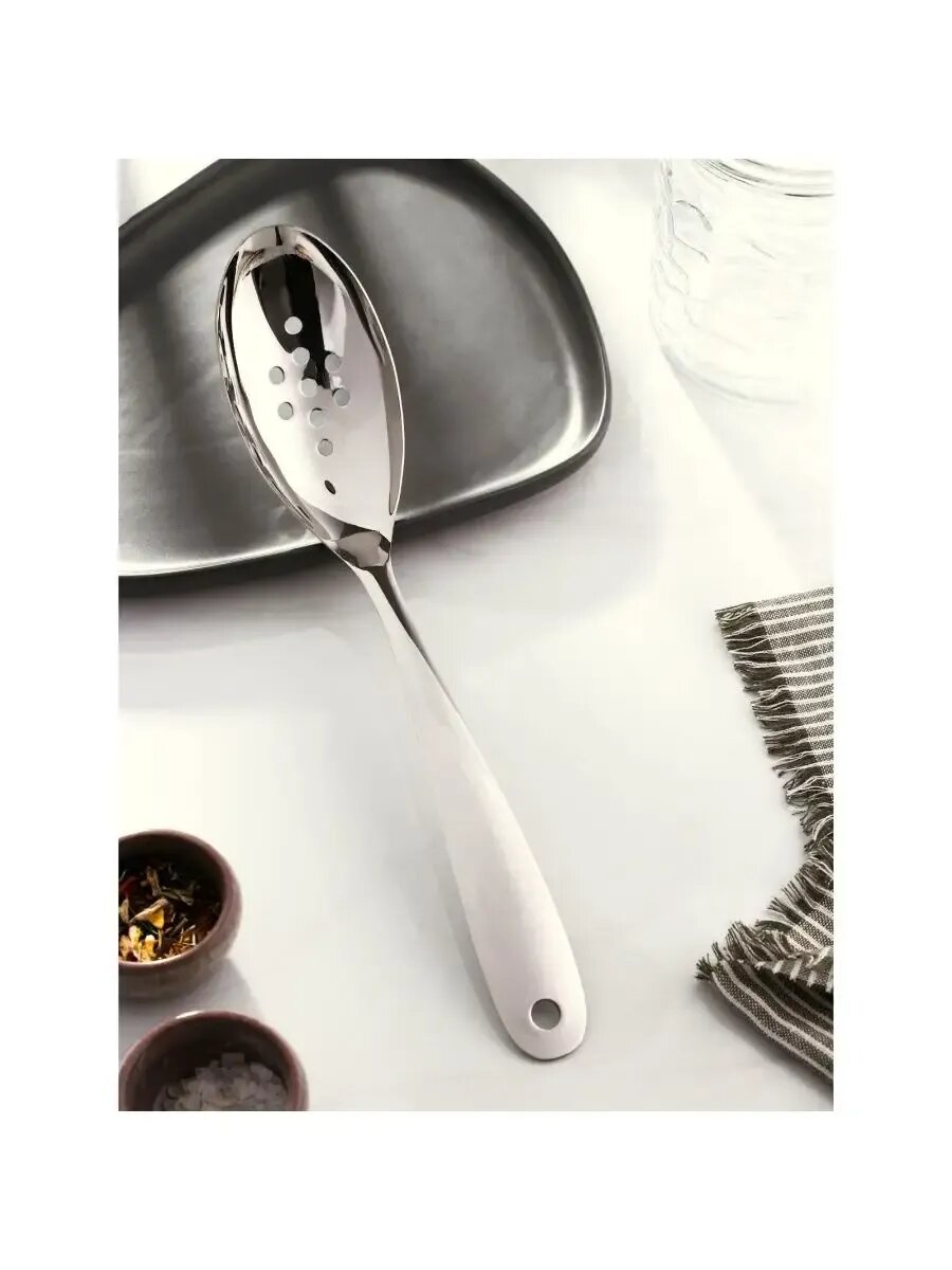 Ложка гарнирная перфорированная