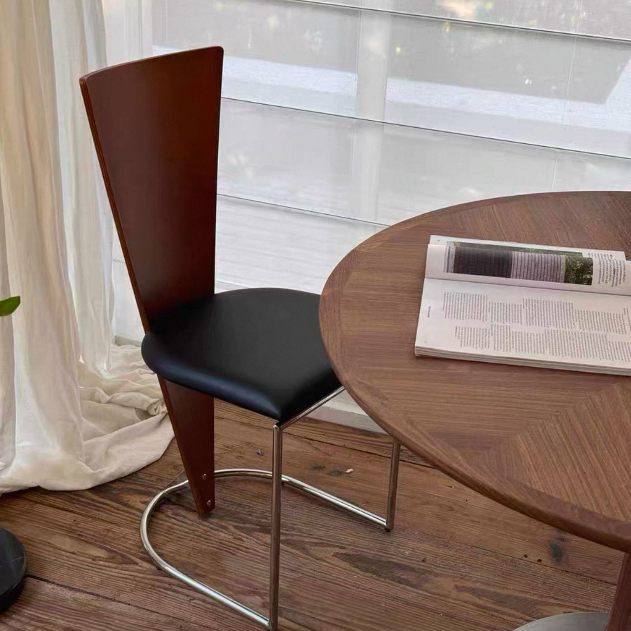 Интерьерный стул в китайском стиле Roncone (дерево вишня / сиденье черное искусственная кожа)