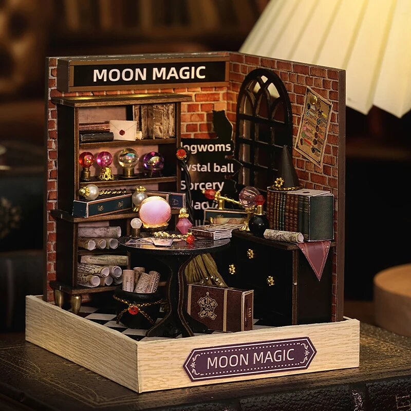 Миниатюрный кукольный домик "Moon Magic", фиолетовый, QT-85