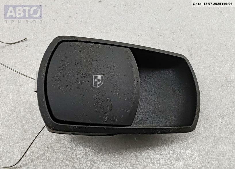 Кнопка стеклоподъемника переднего правого Opel Corsa D (2006-2014)