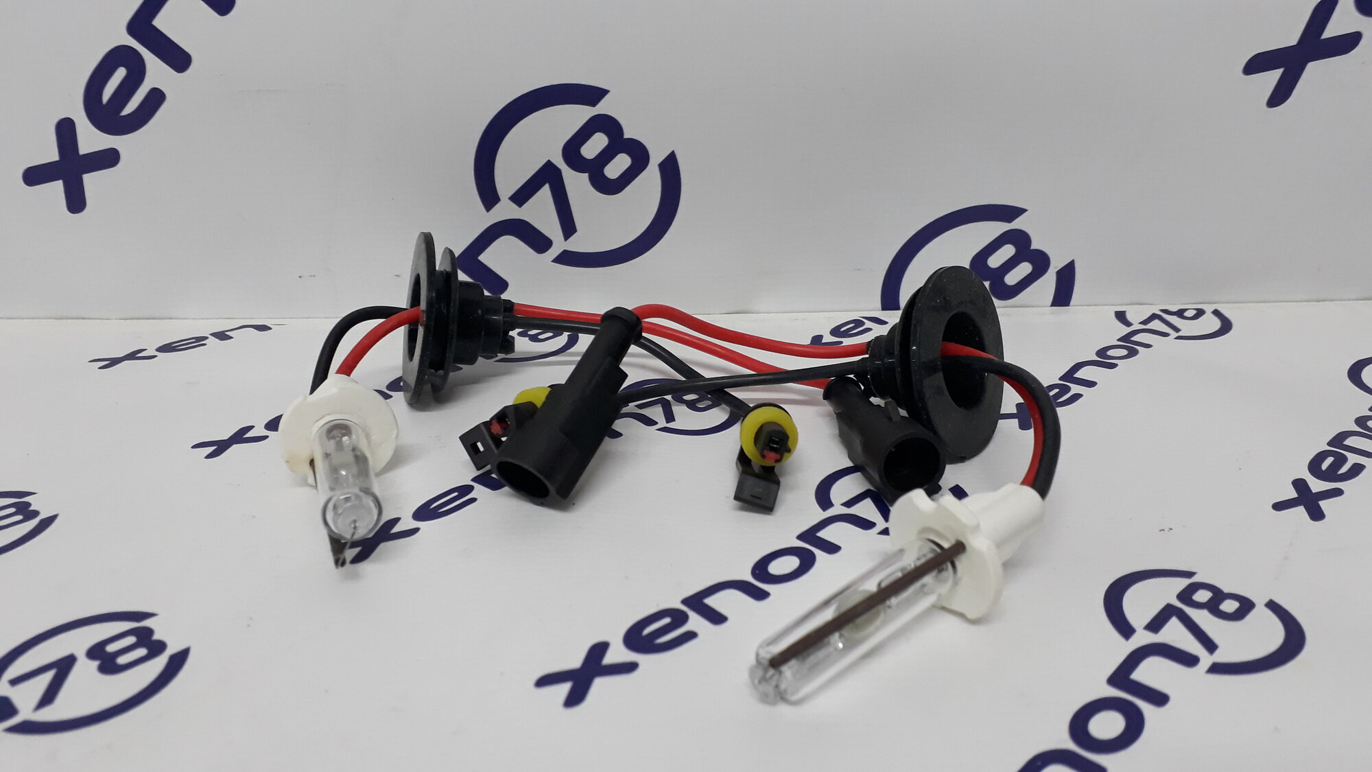 Ксеноновые лампы H3 TH 4300K 75W (тепло - белый свет, AMP - разъемы) - 2 шт.