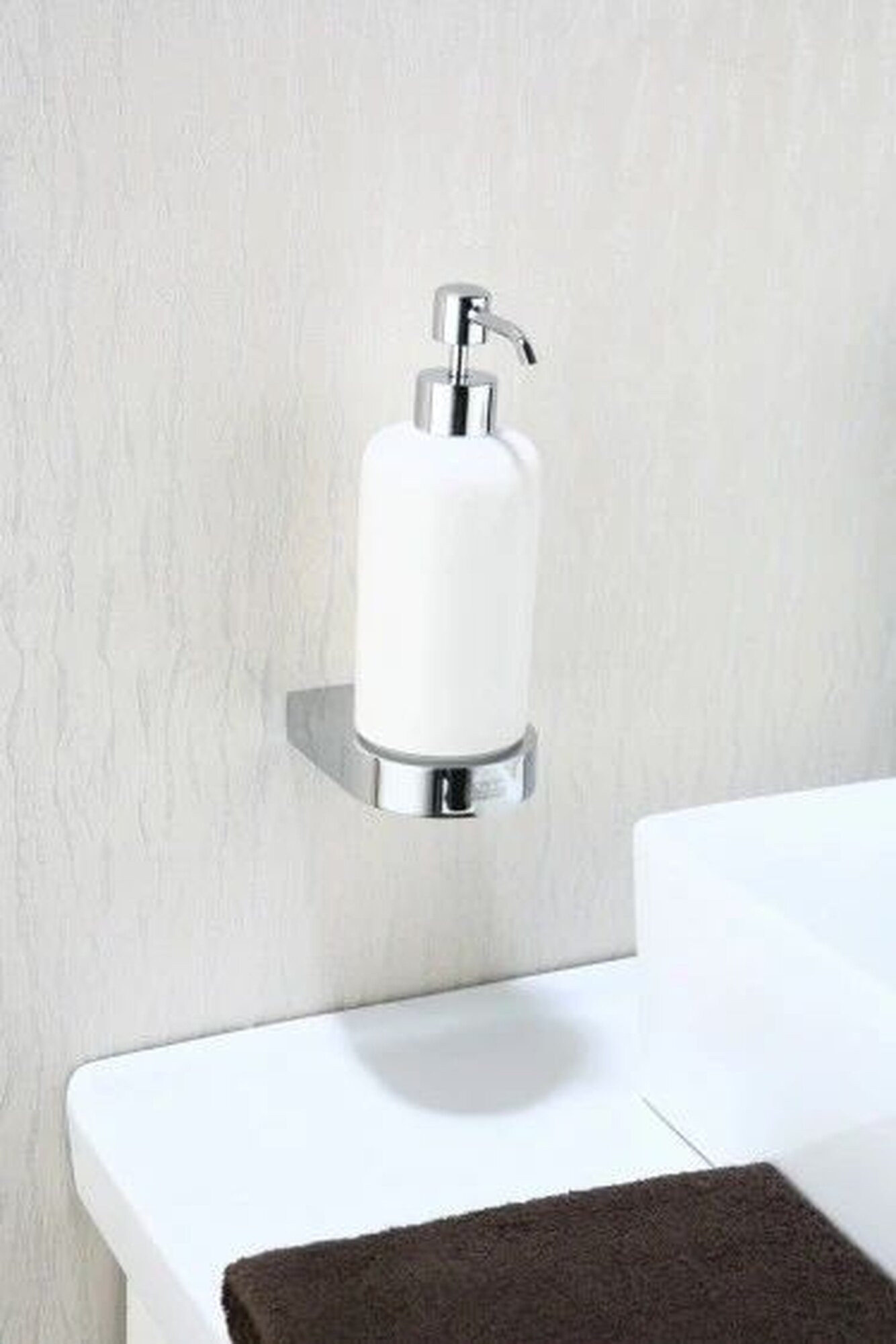 Дозатор для мыла Blue Water LIW-56072, настенный, фарфор, серебристый, 200 мл