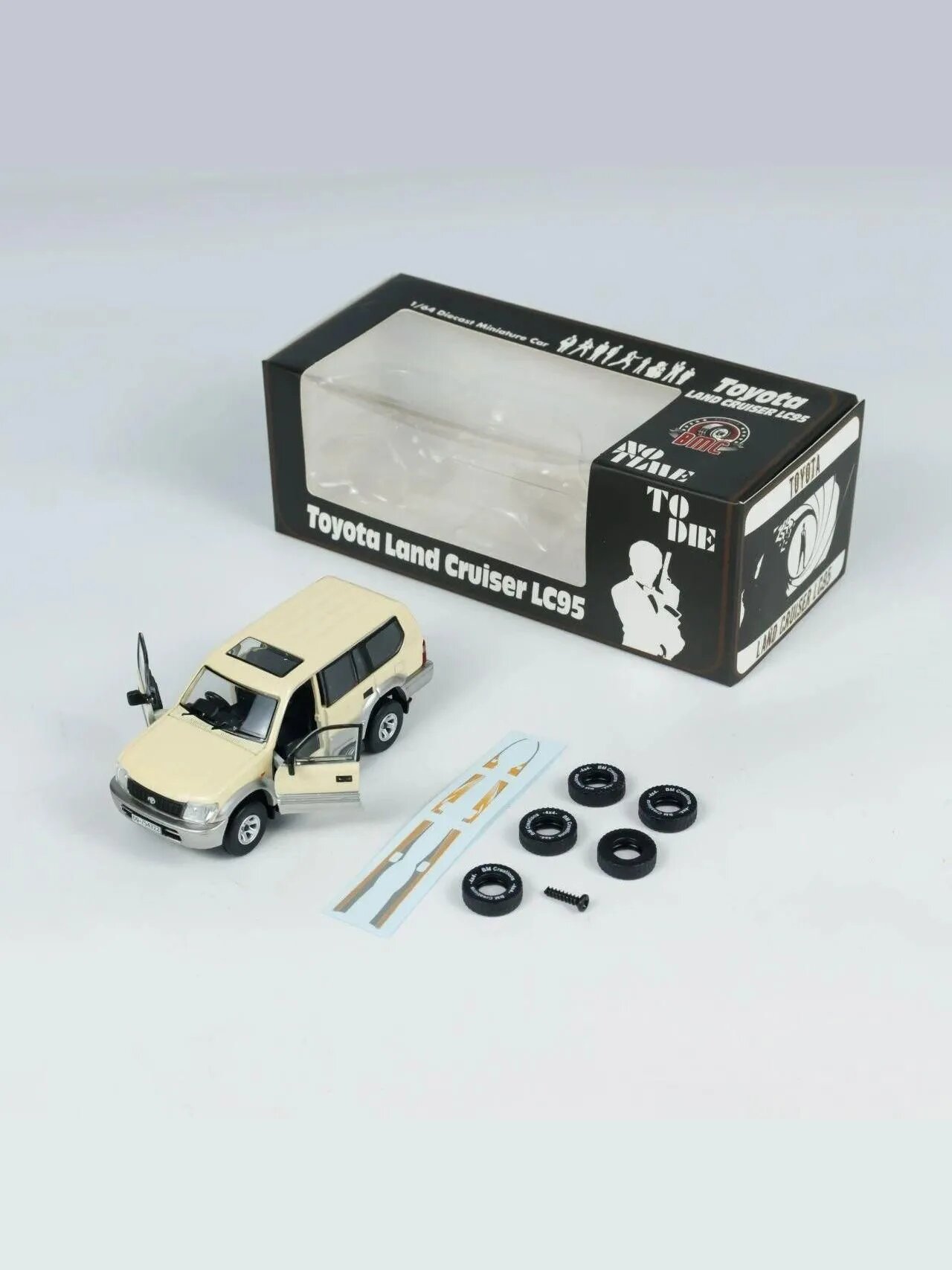 Машинка BM CREATIONS 1:64 BM Toyota Land Cruiser Prado LC95 -Ivoey 007 (RHD) Die-cast Alloy Car Model Collection Display Gift