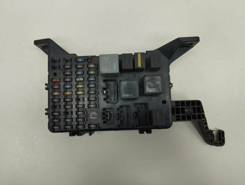 Блок предохранителей Ford Mondeo 3 2000-2007 кат.номер: 1S7T14A073AE