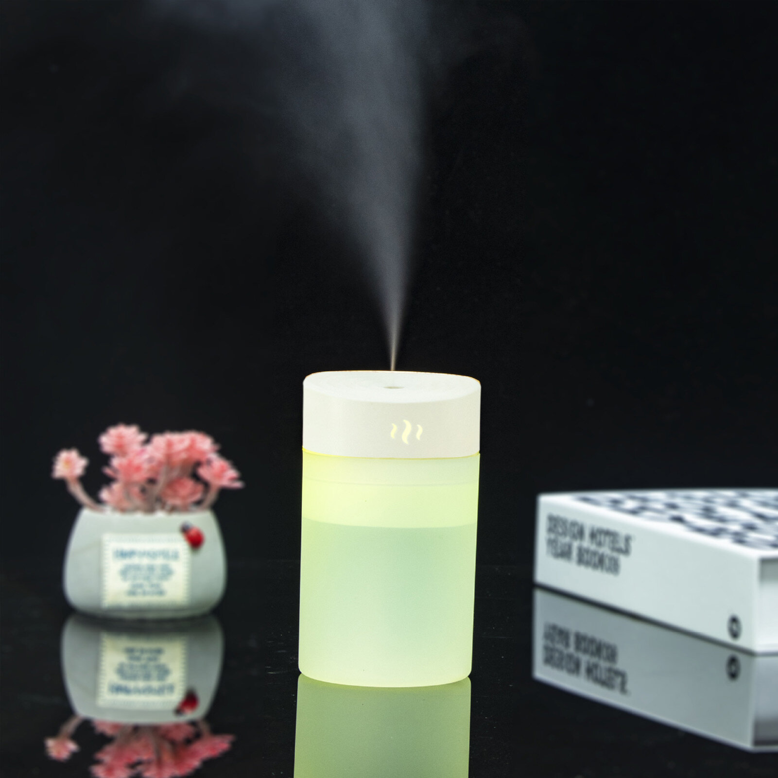 Мини-увлажнитель воздуха, 260 мл, цветной светодиодный светильник, USB-зарядка, простой белый портативный настольный увлажнитель для спальни, офисного автомобиля