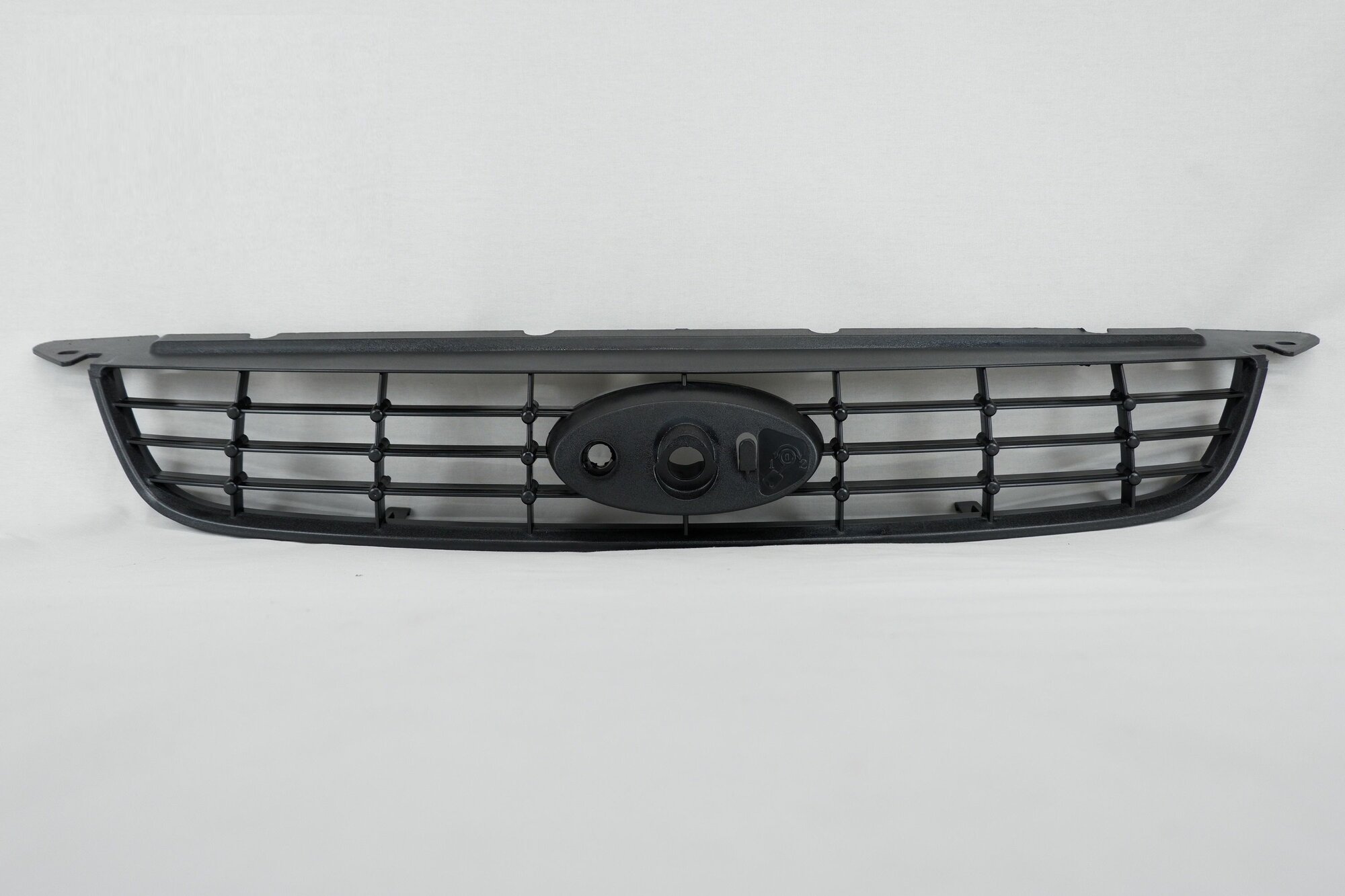 Решетка радиатора решётка в бампер верхняя Ford Focus II Форд Фокус 2 рестайлинг 2007-2011