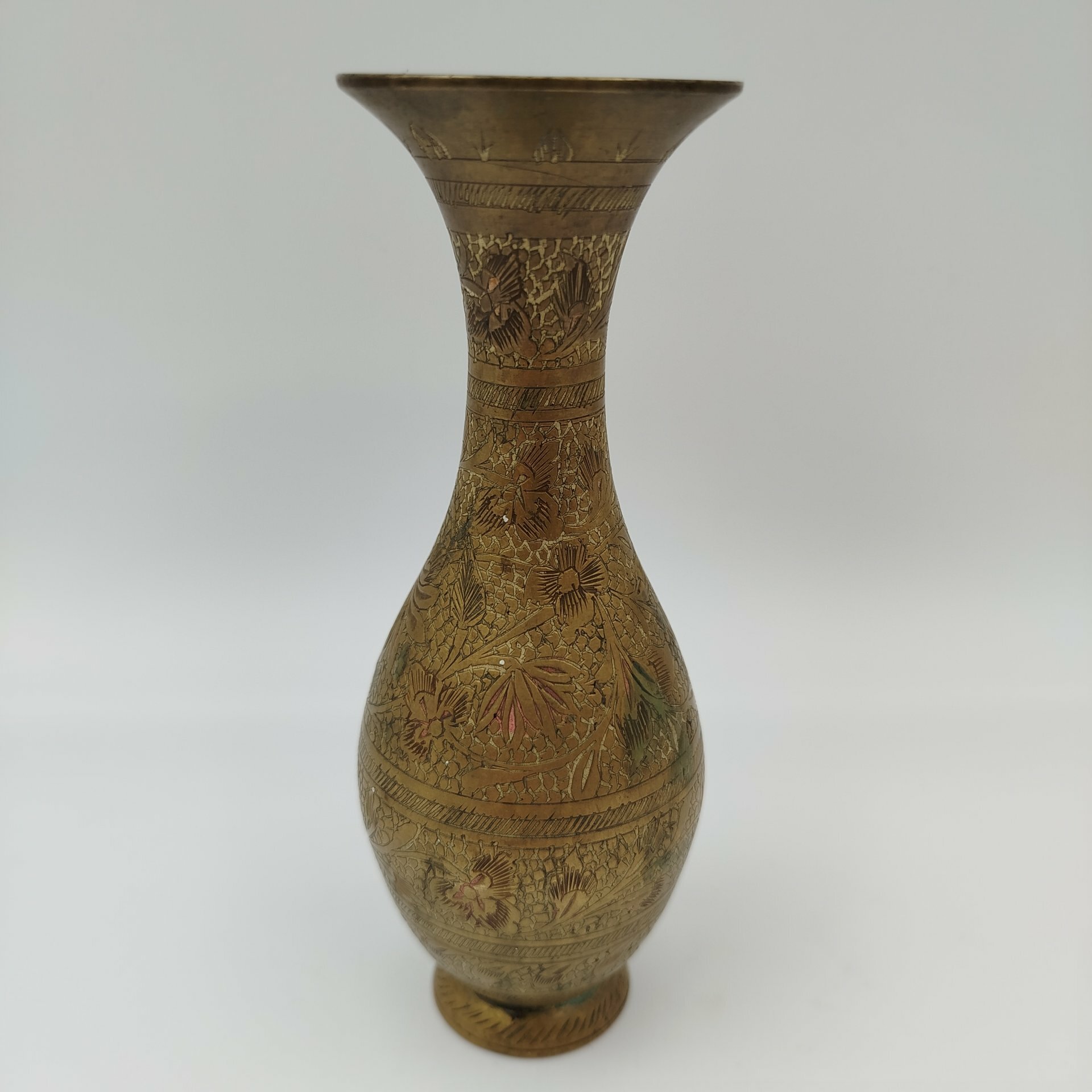 Вазочка с растительным декором в восточном стиле, латунь, гравировка